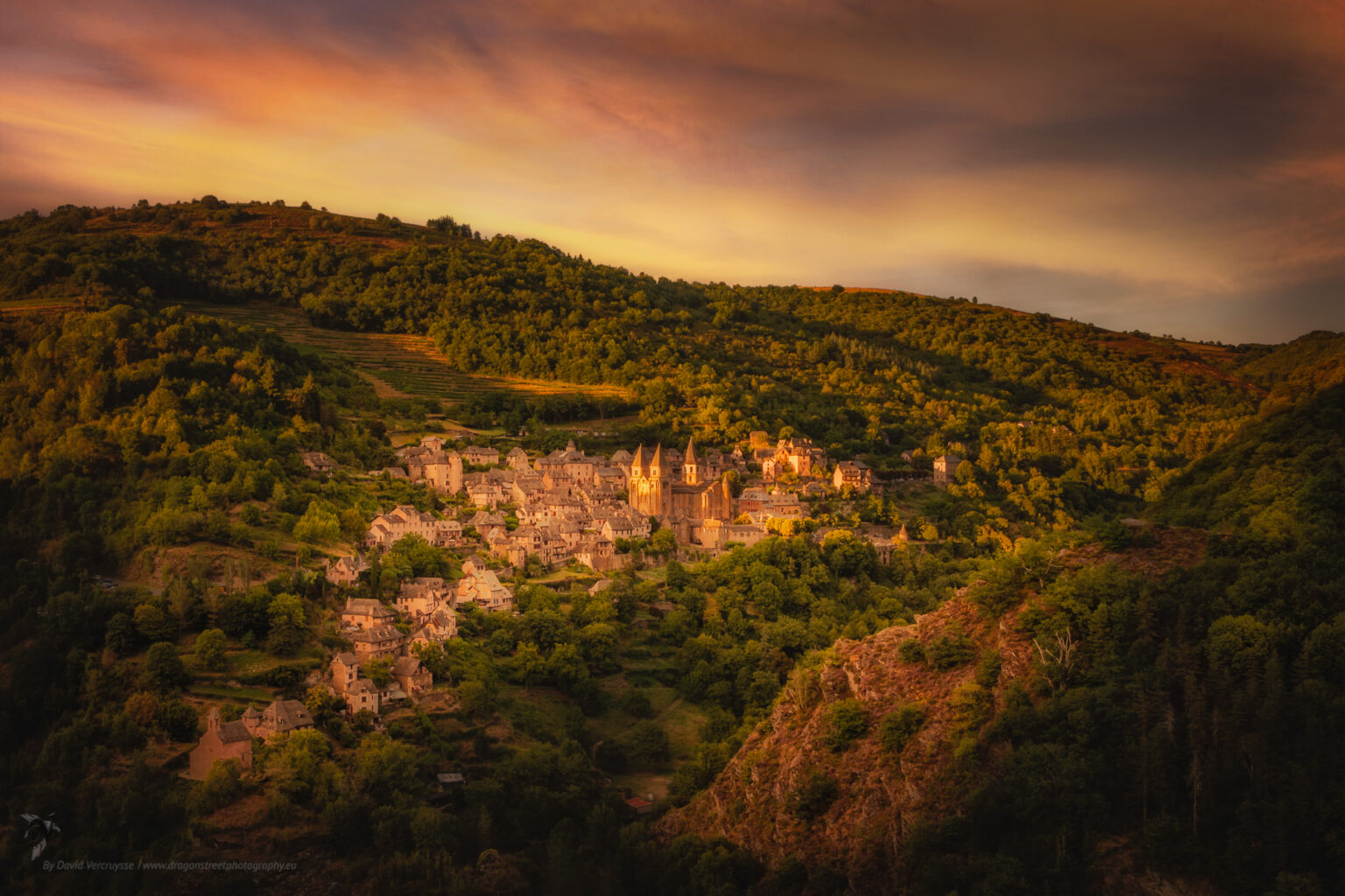 The village of Conques - DRAGONSTREET PHOTOGRAPHY